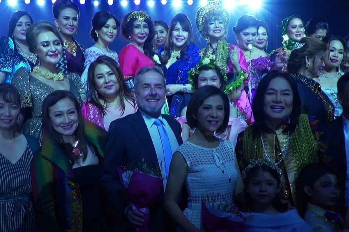 Pinoy designers sanib-puwersa para sa charity fashion show | ABS-CBN ... Pinoy designers sanib-puwersa para sa charity fashion show | ABS-CBN ...