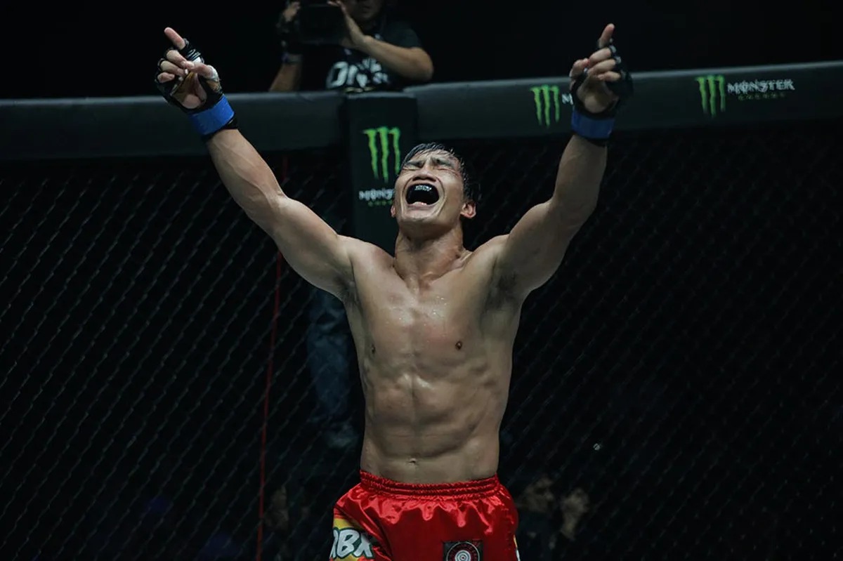 MMA: Filipino ONE champion Folayang considered retiring in 2015 | ABS ...