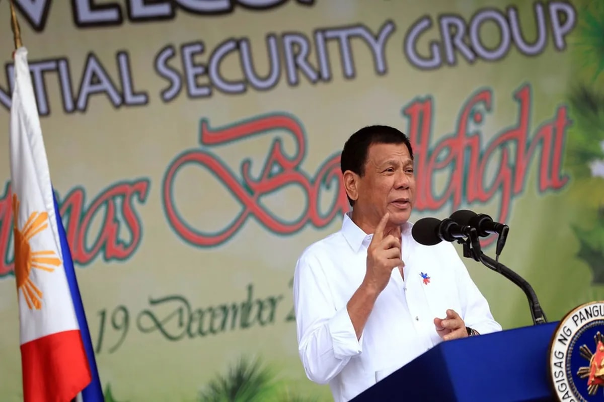 Duterte plays Santa to PSG | ABS-CBN News