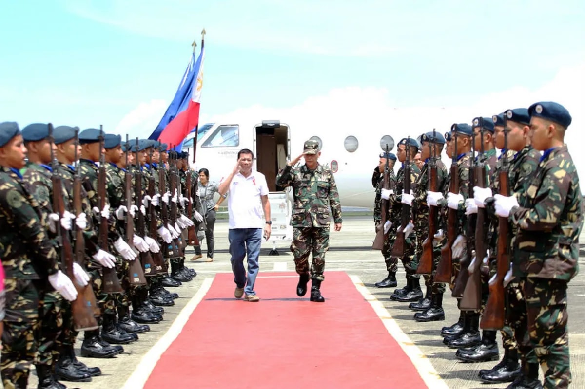 Duterte tells soldiers: 'Pangako ko, doblado suweldo n'yo' | ABS-CBN News