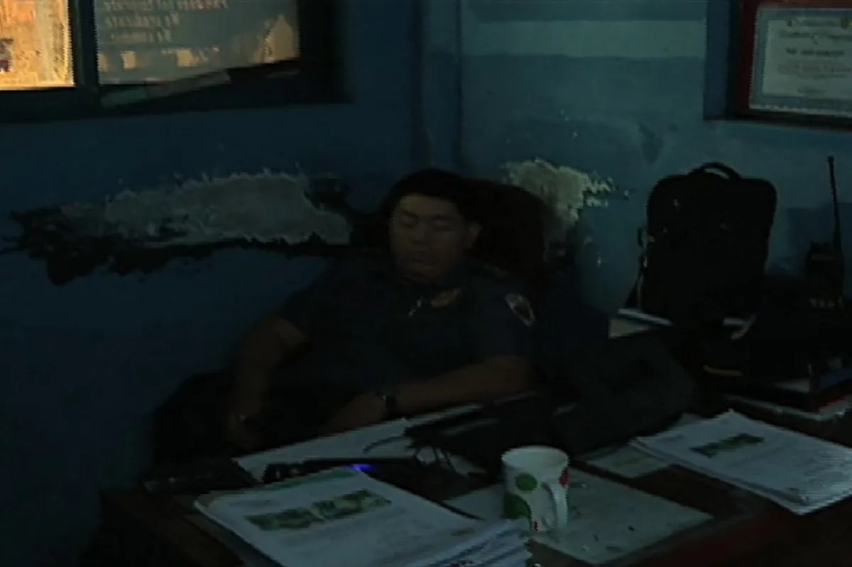 Albayalde inspects Metro Manila police stations, finds sleeping cop ...