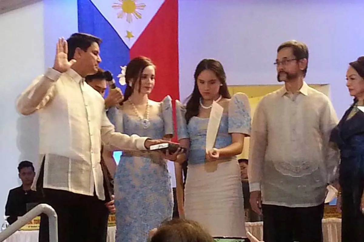 Richard, Lucy take oath in Ormoc | ABS-CBN News