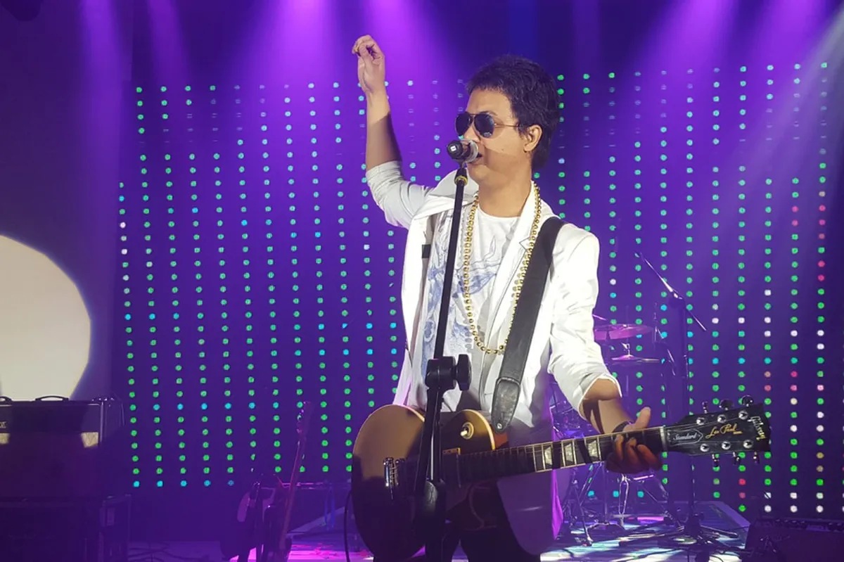 WATCH: After 7 years, Eraserheads go back on stage | ABS-CBN Entertainment