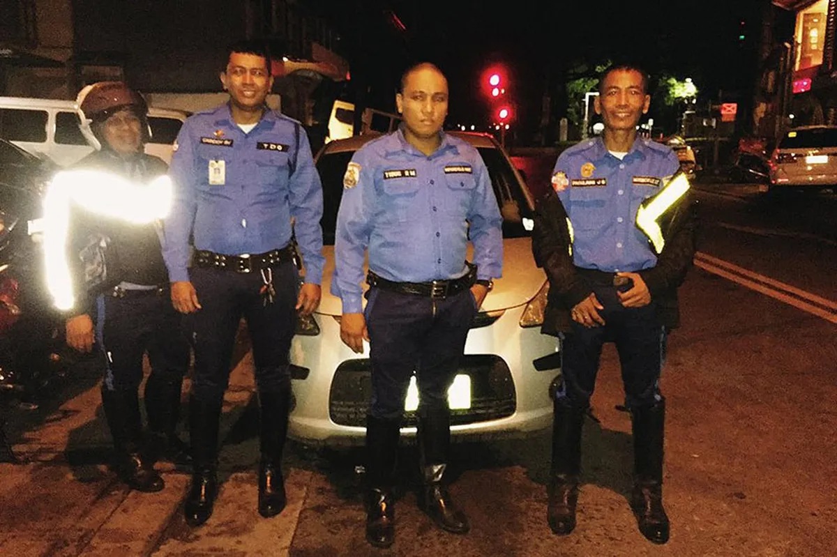 VIRAL: Heartwarming motorist-enforcer encounter in QC | ABS-CBN Lifestyle