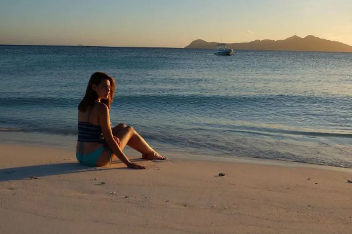 LOOK: 15 celebrities sizzle while on beach holiday | ABS-CBN