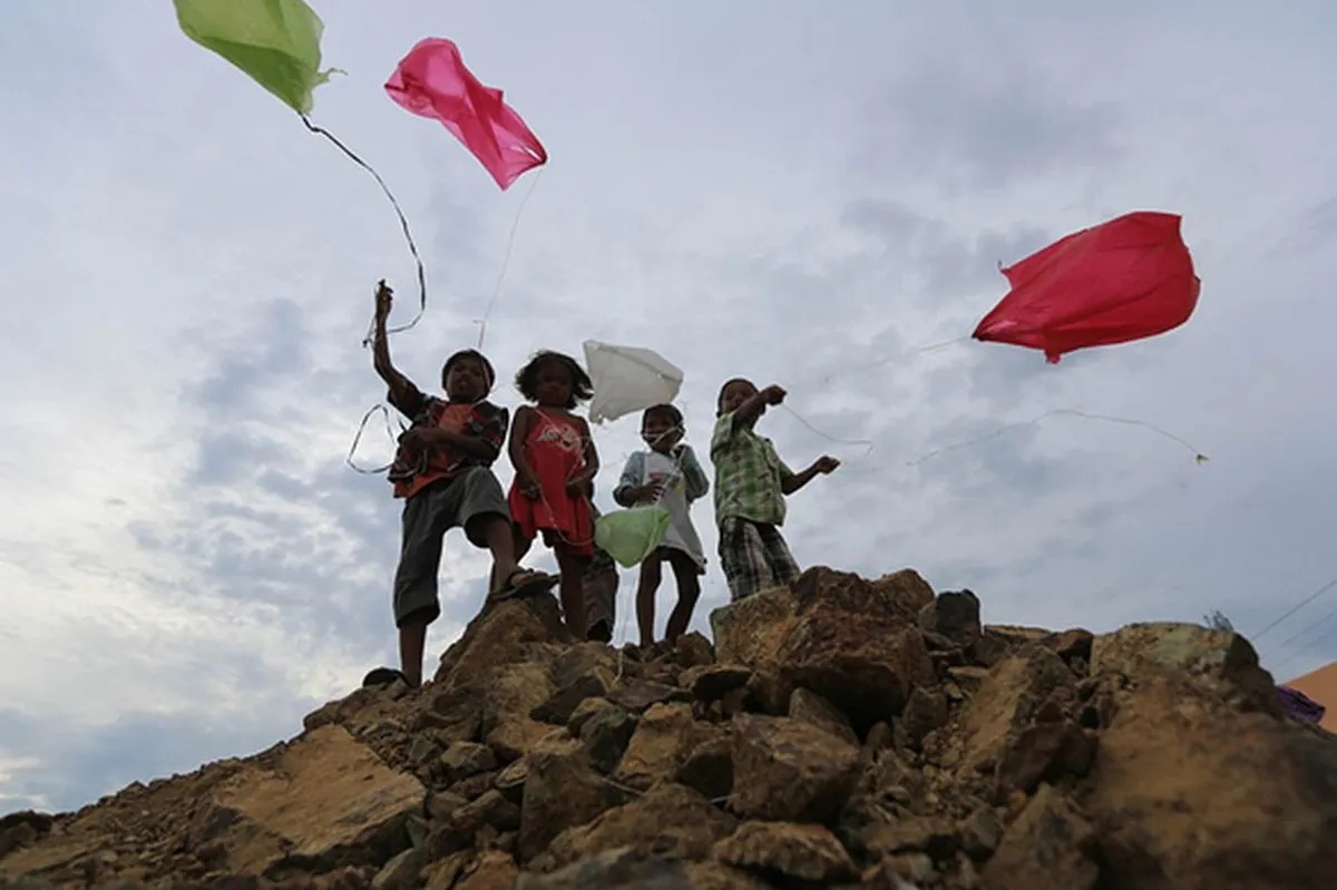 Why Zamboanga siege survivors might skip school | ABS-CBN News