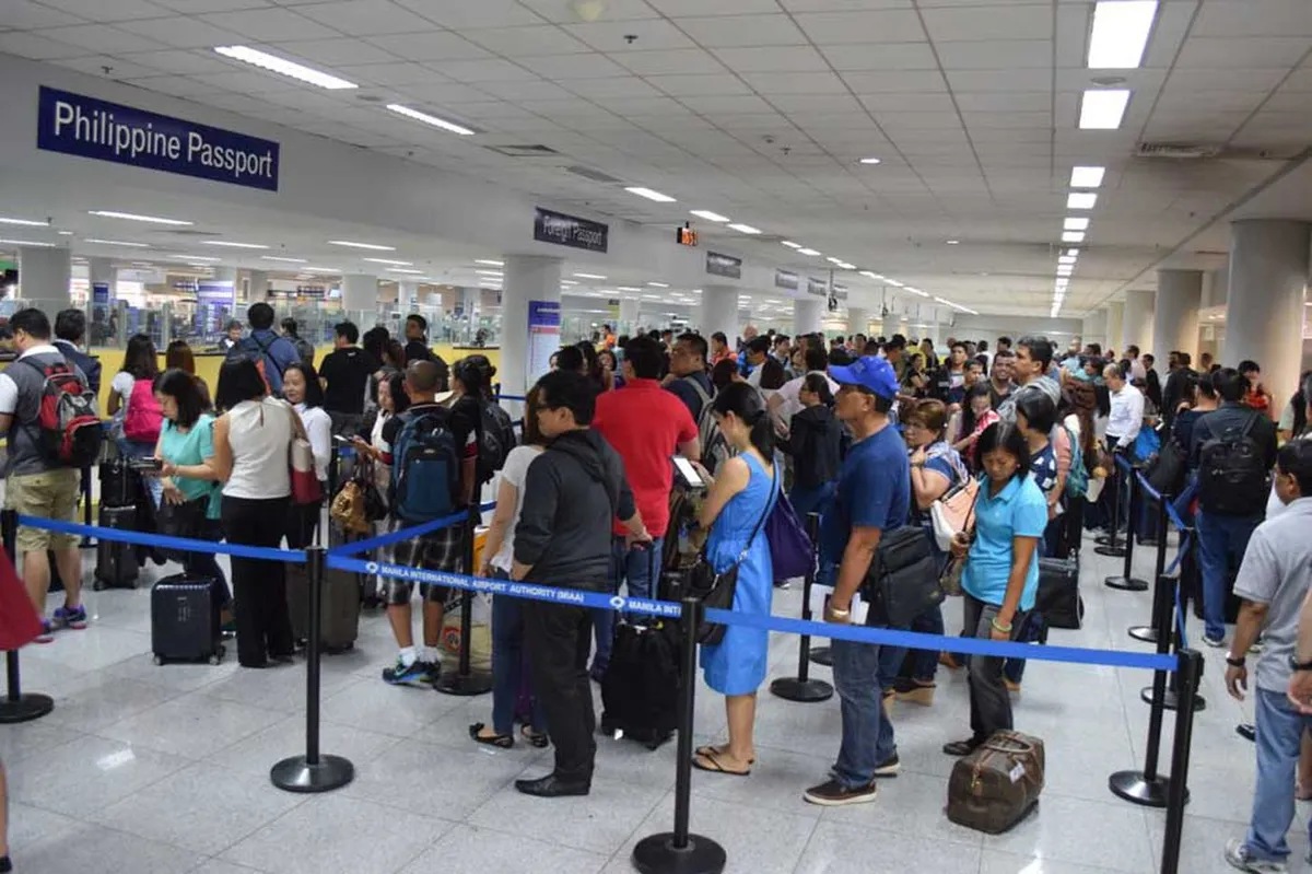 Mga paliparan handa na sa bugso ng pasahero sa Undas | ABS-CBN News