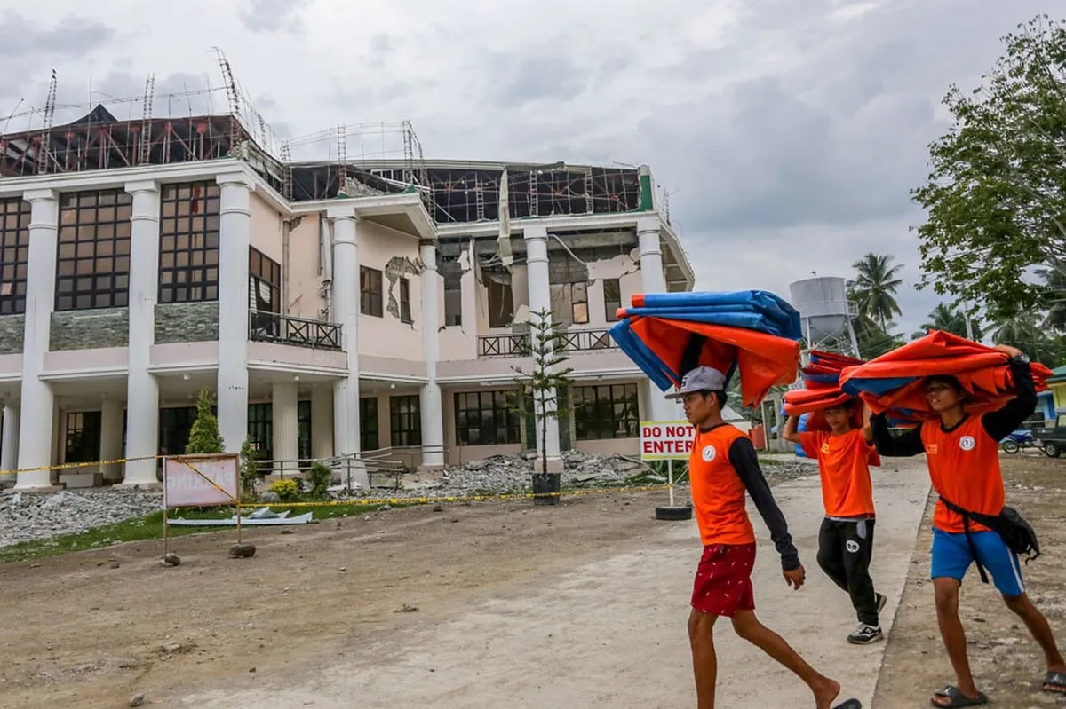 Bilang ng patay sa Mindanao quake nadagdagan; 3 pinaniniwalaang ... Bilang ng patay sa Mindanao quake nadagdagan; 3 pinaniniwalaang ...