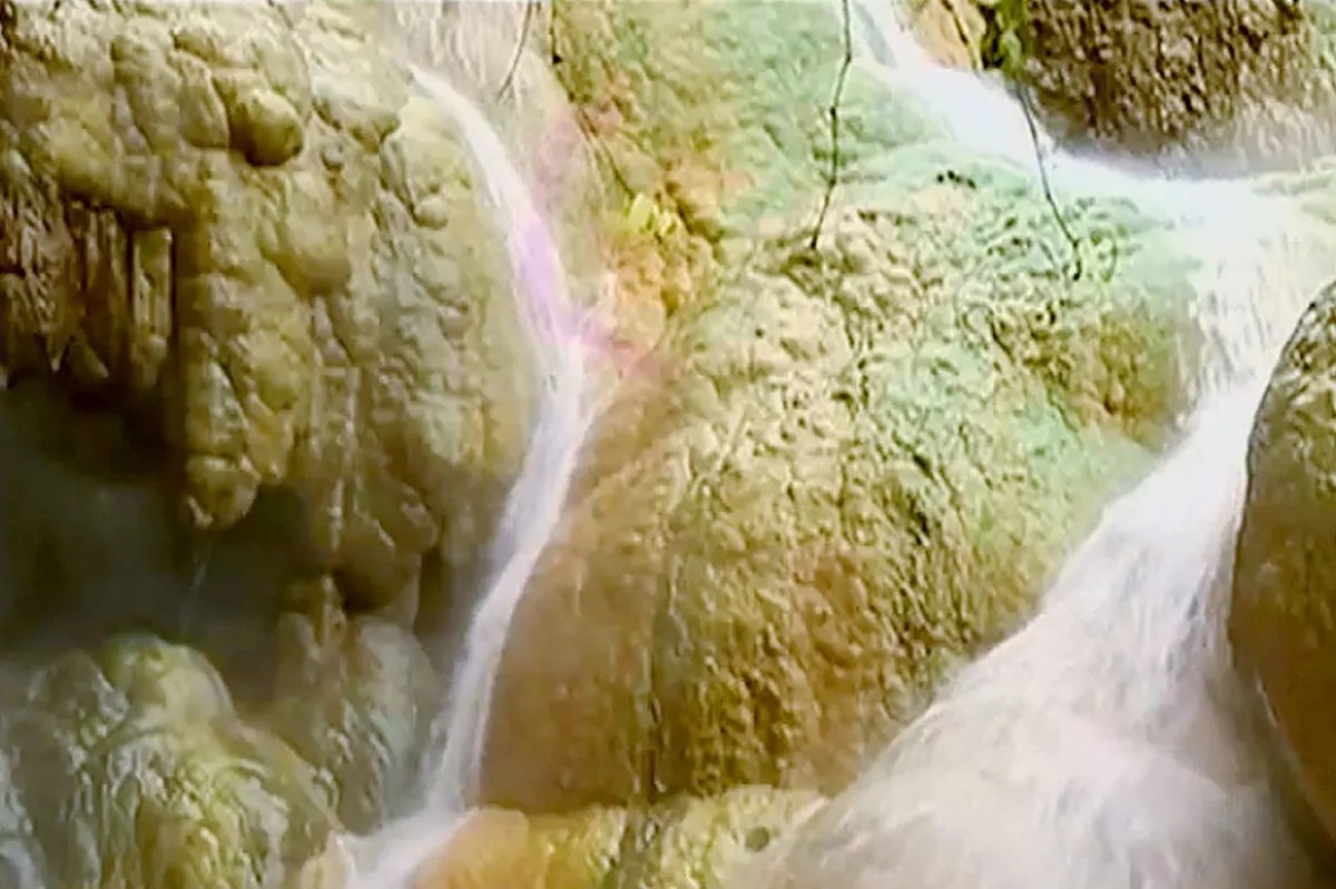 Sulfuric hot spring sa Compostela Valley, patok sa mga turista | ABS ...