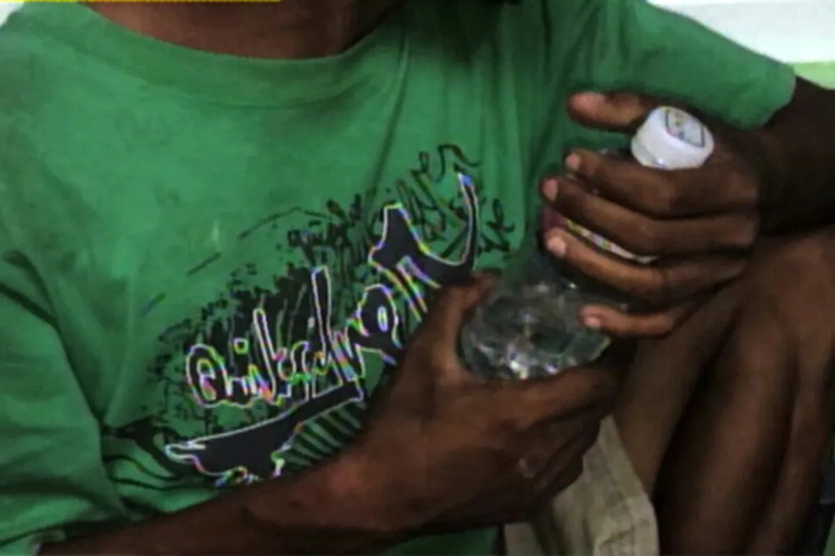 Lalaking nagtangkang dumukot umano ng bata, timbog | ABS-CBN News Lalaking nagtangkang dumukot umano ng bata, timbog | ABS-CBN News
