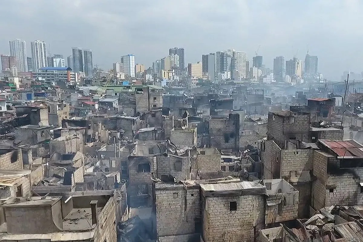 WATCH: Drone captures aftermath of huge fire in Tondo | ABS-CBN