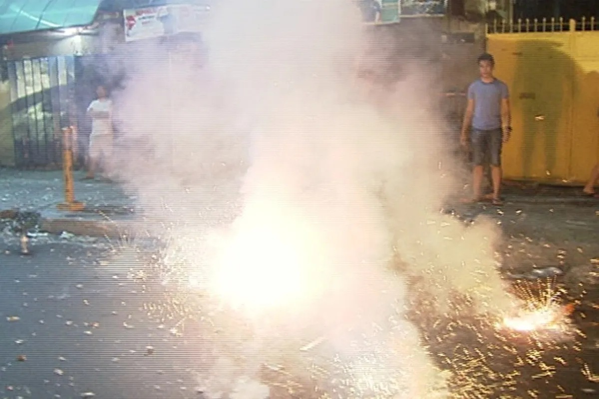 DOH: Number of firecracker-related injuries lower in 2016 | ABS-CBN