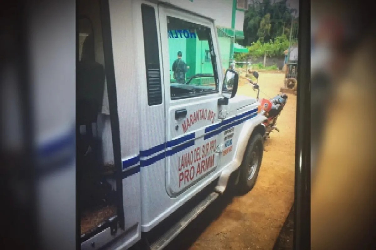 Maute gunmen attack Marantao town hall, police station | ABS-CBN News