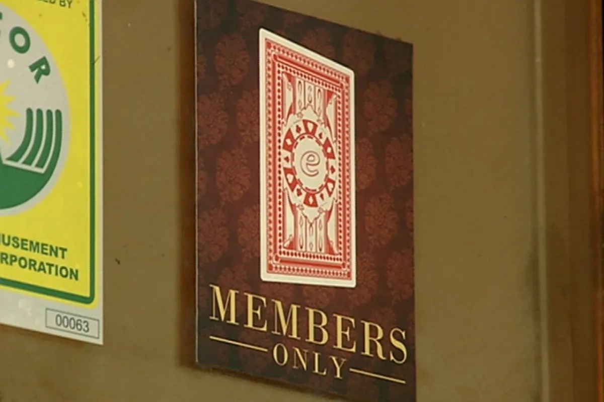 Online na sugalan sa Pilipinas, ipinasasara ni Duterte | ABS-CBN