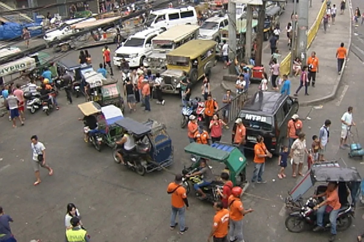 Mga colorum na tricycle, kuliglig, at padyak hinuli sa Maynila | ABS ...