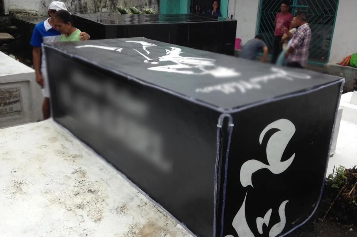 PANOORIN: Nitso may disenyo ng sikat na alak | ABS-CBN News