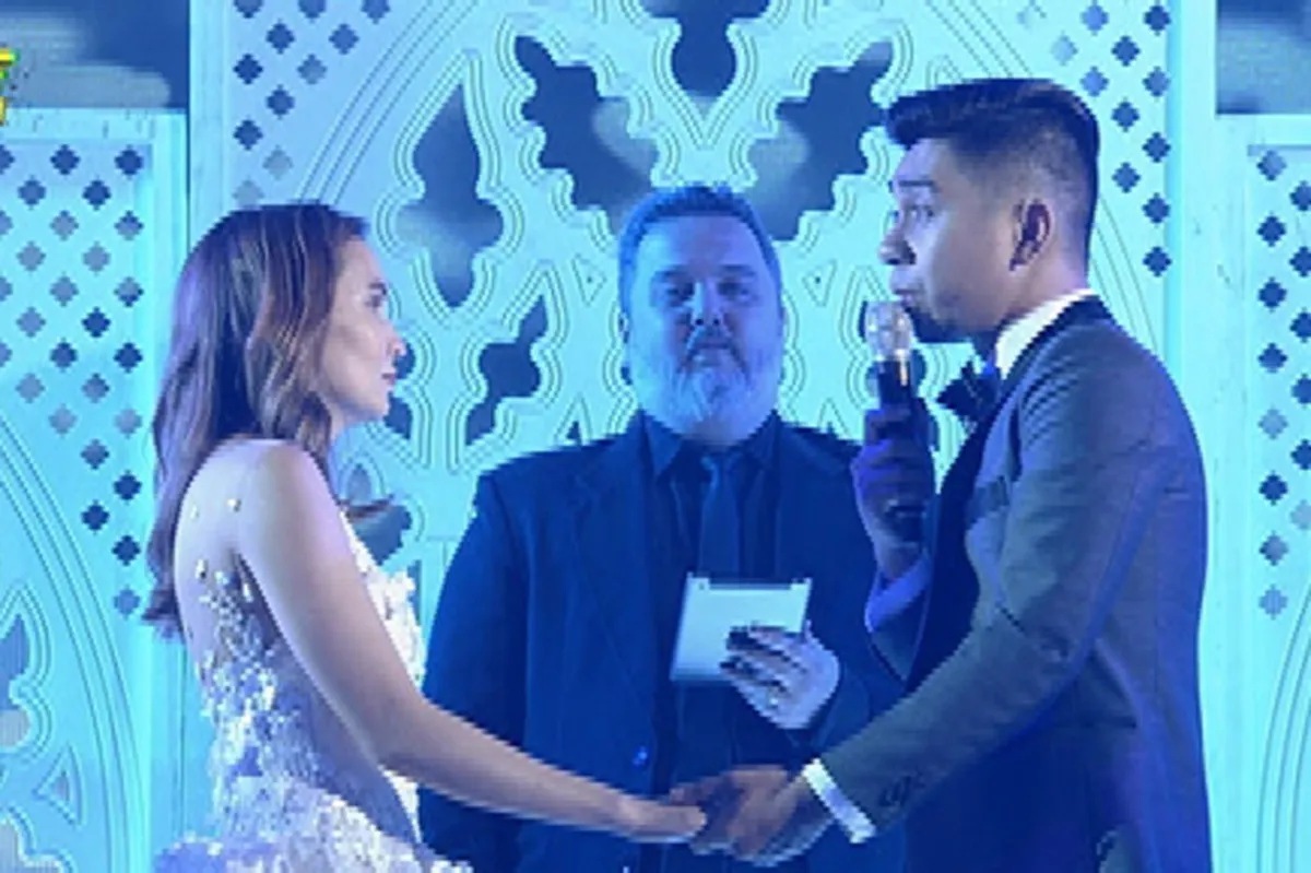 Teddy Corpuz muling kinasal sa 'Magpasikat Week' ng 'Showtime' | ABS ...
