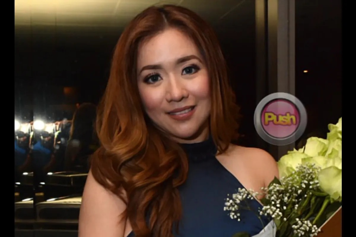 Angeline Quinto pokes fun at Erik Santos at Birit Queens concert | ABS ...