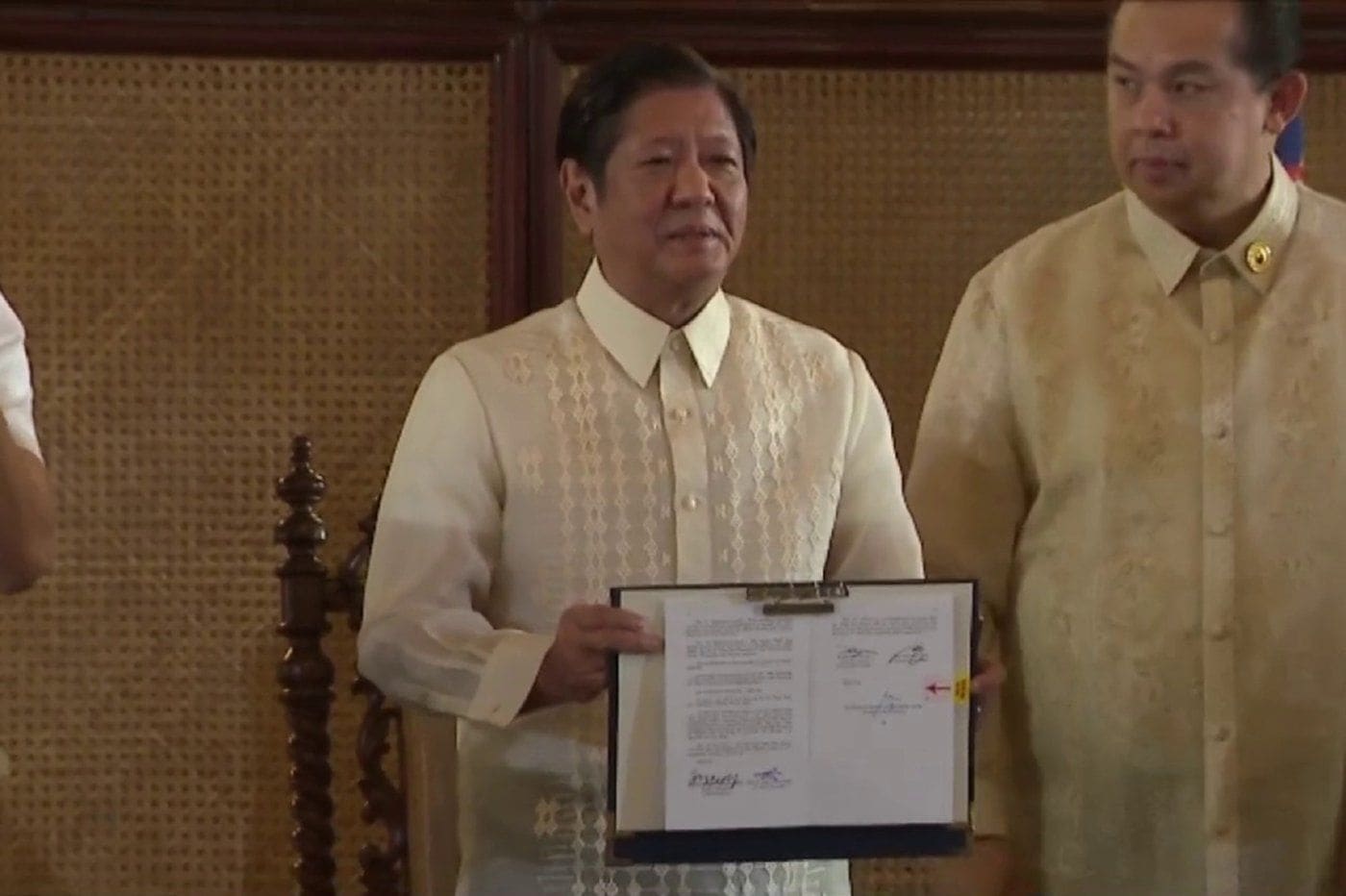 Philippine Maritime Zones Act at Archipelagic Sea Lanes Act, ganap nang mga batas | ABS-CBN News