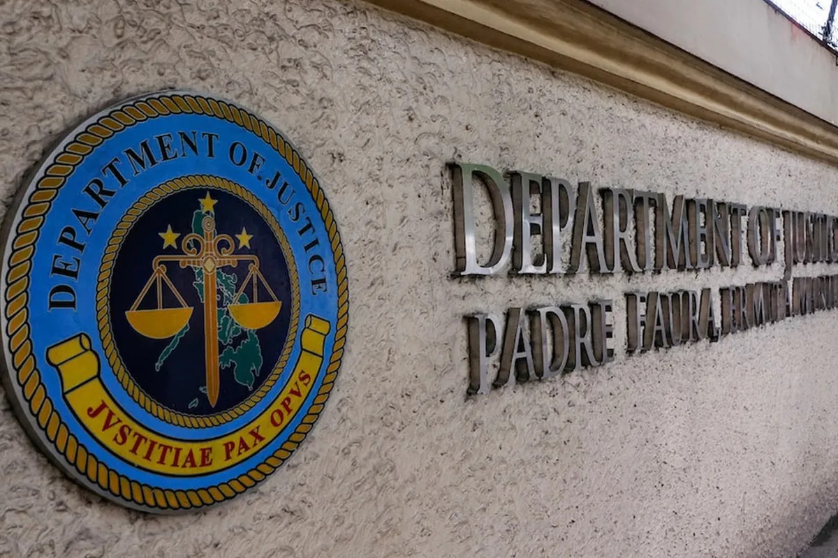 House panel asks DOJ to issue lookout bulletin against 7 OVP officials ...