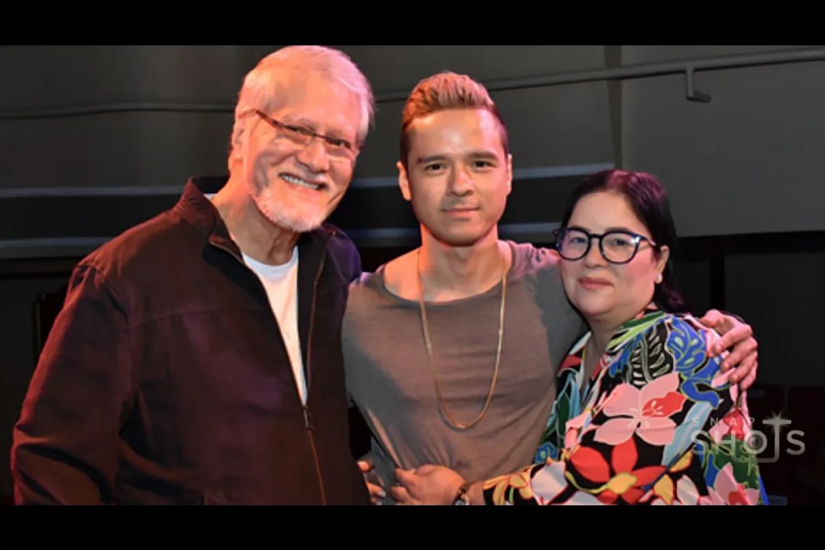 Tom Taus, Ronaldo Valdez & Jaclyn Jose attend screening of Cedie: Ang ...