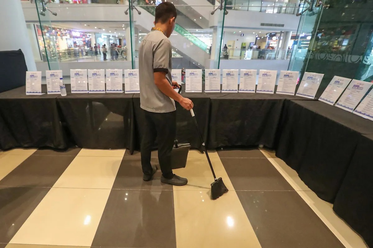 Over 12,000 jobs up for grabs in latest job fair for ex-POGO workers ...