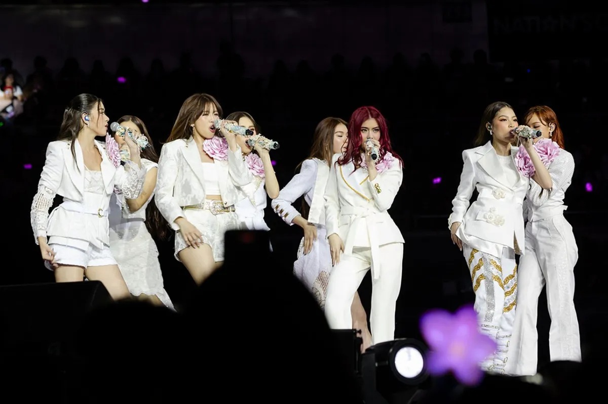 BINI unleashes Lugay-Ready Power at Grand BINIverse concert | ABS-CBN ...