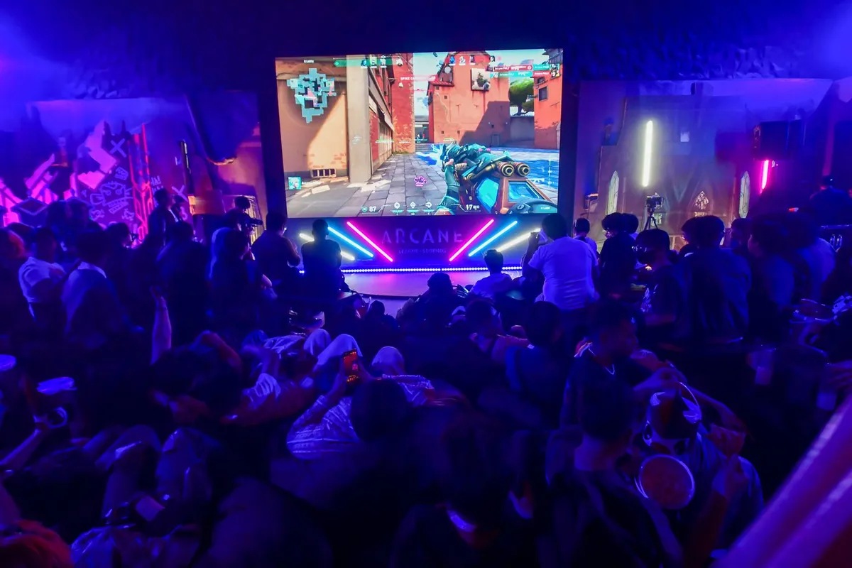 Experiencing Arcane in 'Jinx's Safehouse' | ABS-CBN Sports