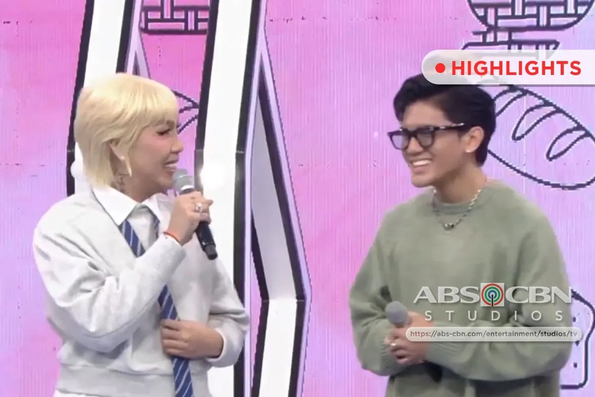 Vice Ganda, naaliw sa speaking voice ni Jarren | It’s Showtime | ABS ...