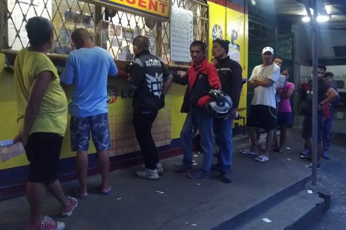 Lone bettor wagi ng mahigit P30 milyon sa Mega Lotto 6/45 | ABS-CBN News