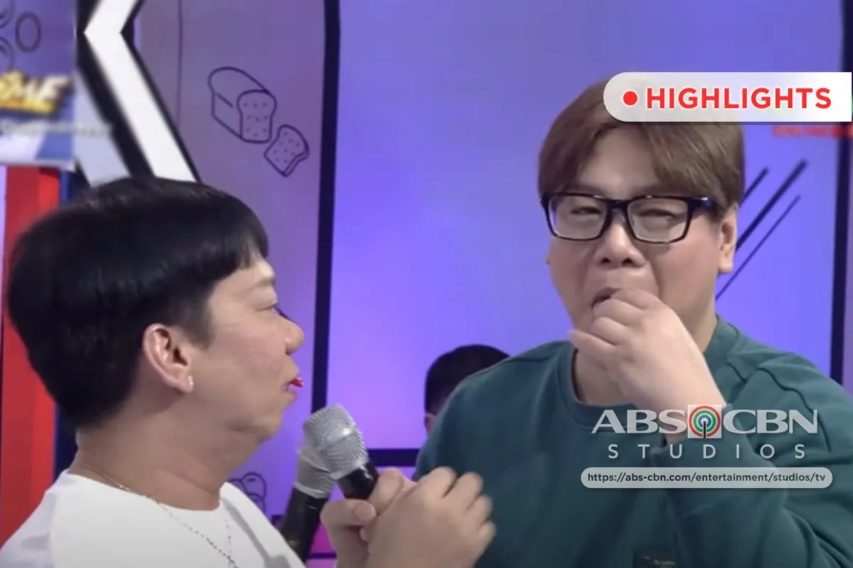 MC at Lassy, game na kumain ng sili! | It’s Showtime | ABS-CBN ...