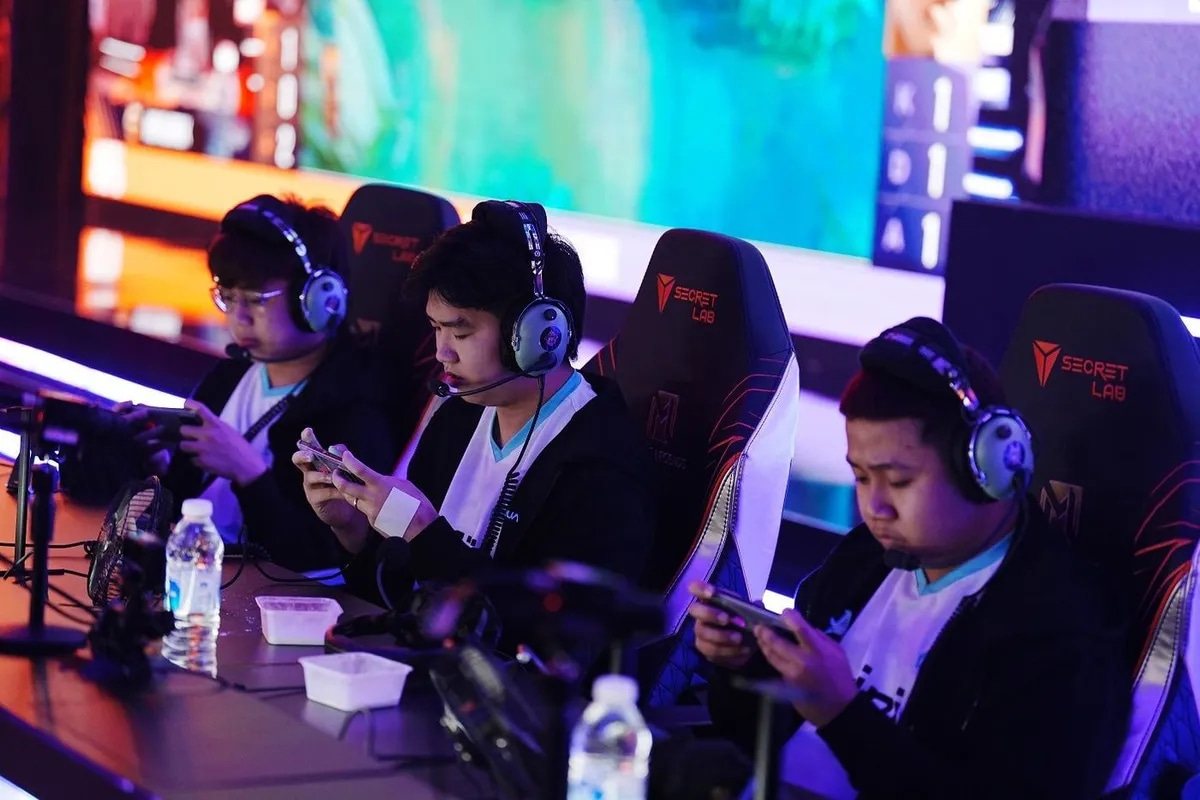 MLBB shoutcaster hits Aurora critics: 'Hindi nyo deserve maki-celebrate ...