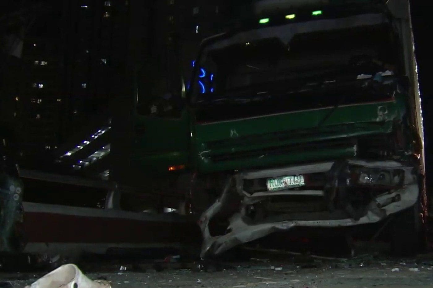 Truck inararo ang mga sasakyan; 4 patay, 30 sugatan | ABS-CBN News Truck inararo ang mga sasakyan; 4 patay, 30 sugatan | ABS-CBN News
