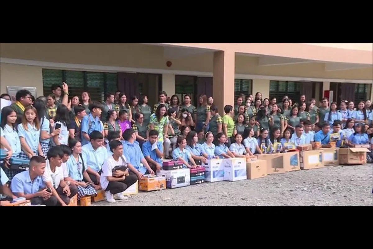 Bagong multi-purpose bldg. at gamit sa pagtuturo ibinahagi sa Barbaza ...