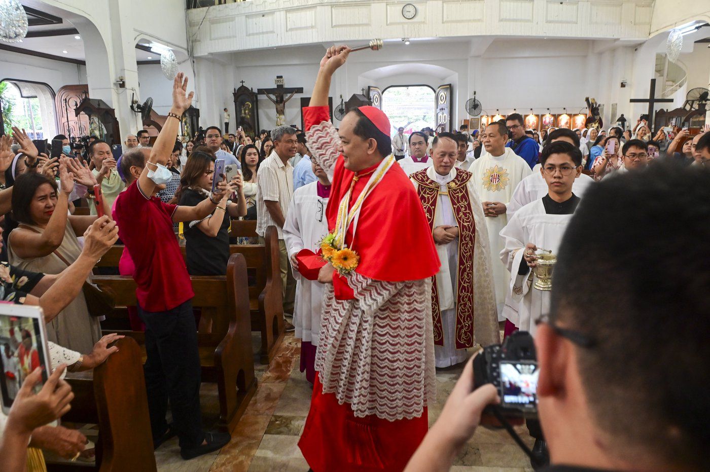 Cardinal David offers Thanksgiving Mass in return to PH | ABS-CBN News