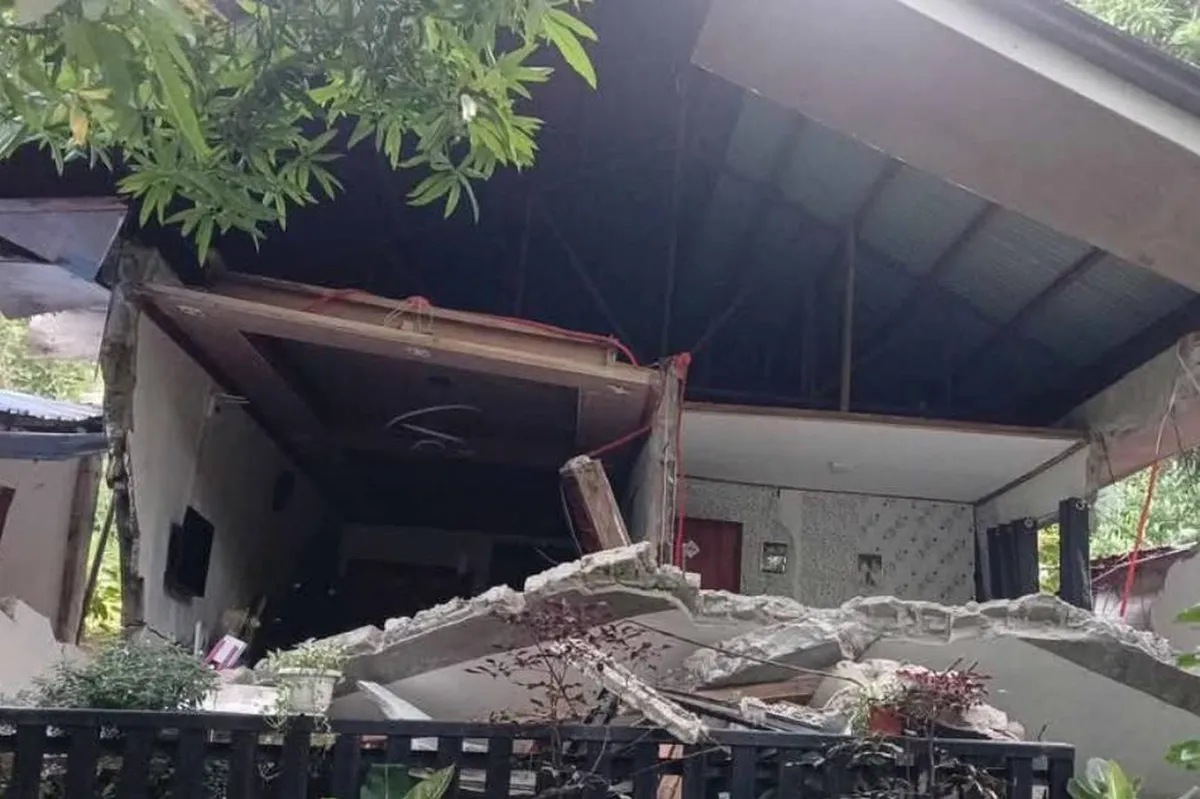 Higit 50 pamilya inilikas sa Quezon dahil sa landslide | ABS-CBN News