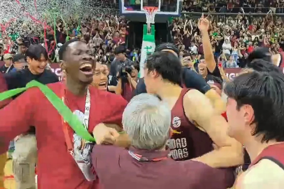 UP Fighting Maroons are UAAP Season 87 men's basketball champs | ABS ...