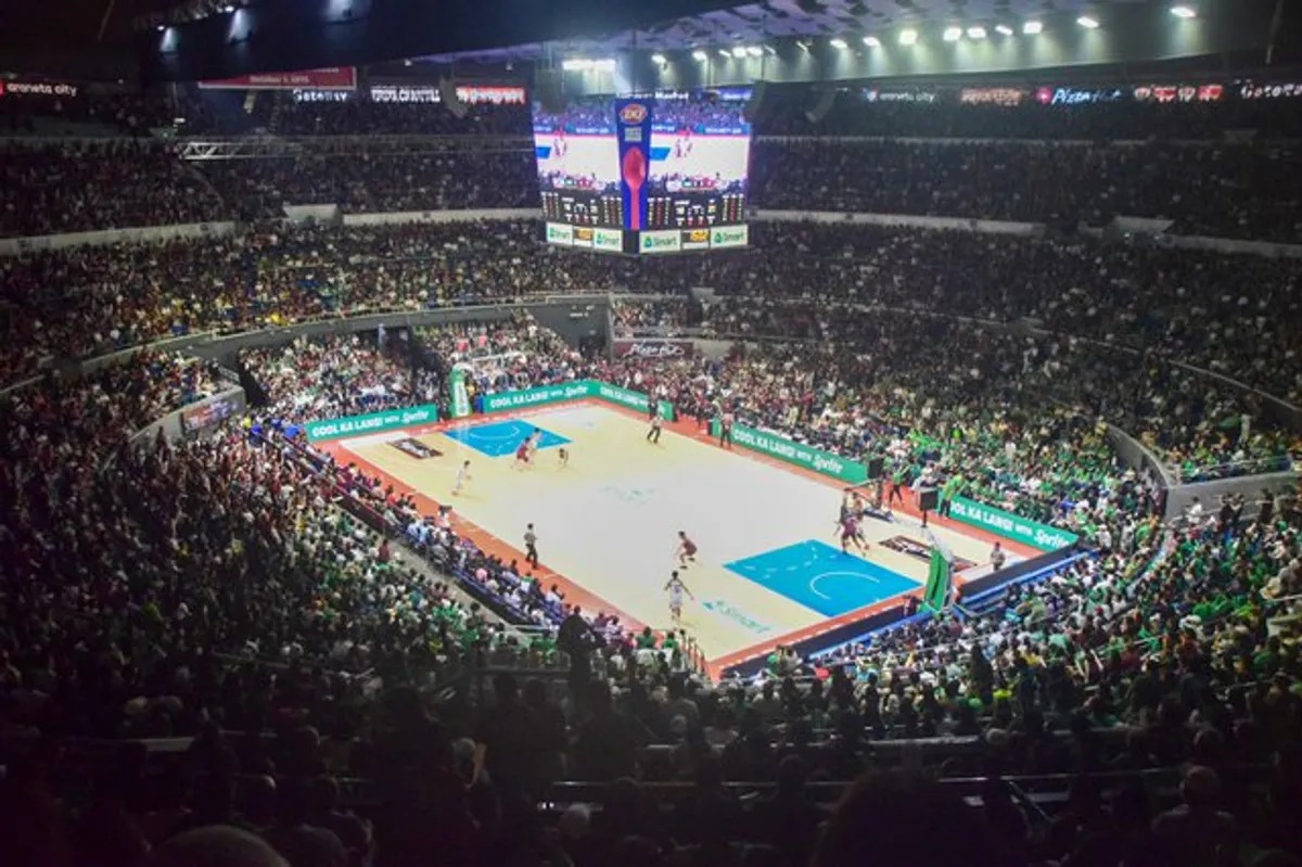 UAAP: Game 3 between UP, La Salle draws record crowd | ABS-CBN Sports
