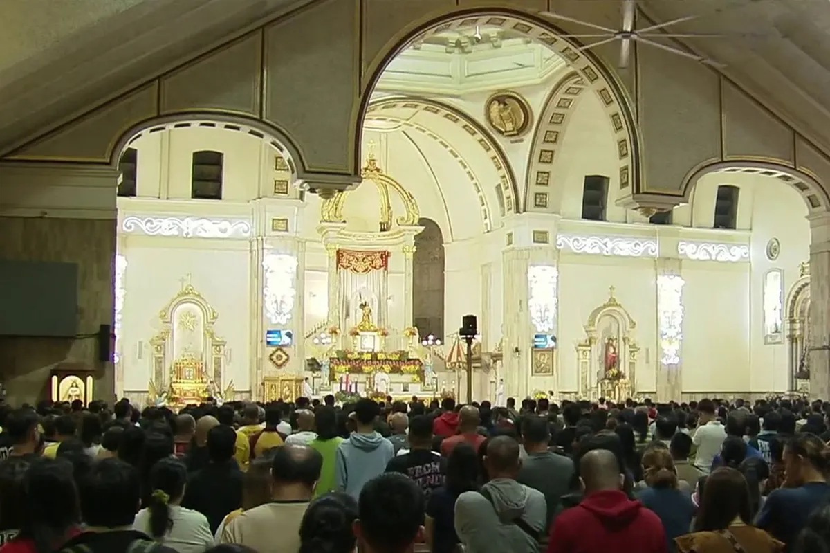 Unang araw ng Simbang Gabi dinagsa; mga simbahan may paalala para ...