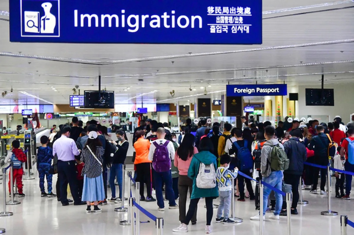 Immigration launches online student visa, permit application | ABS-CBN News
