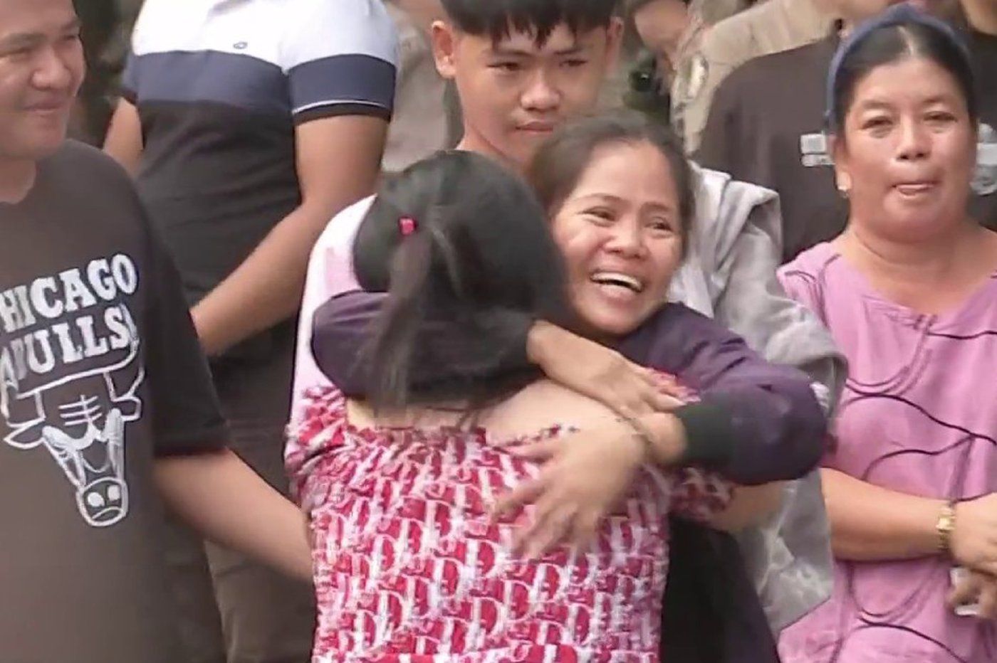 Mary Jane Veloso muling nakapiling ang pamilya, hiniling kay Marcos na mabigyan siya ng clemency ...