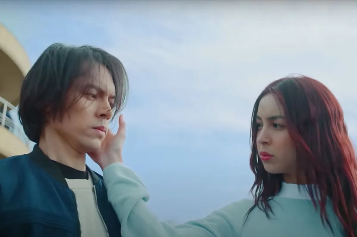 MMFF review: Julia Barretto more than just a pretty face in ‘Hold Me ...