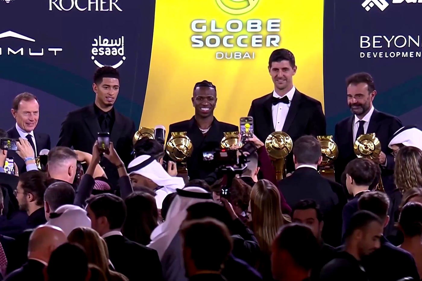 Real Madrid dominate Globe Soccer Awards, Vini Jr named best player ...