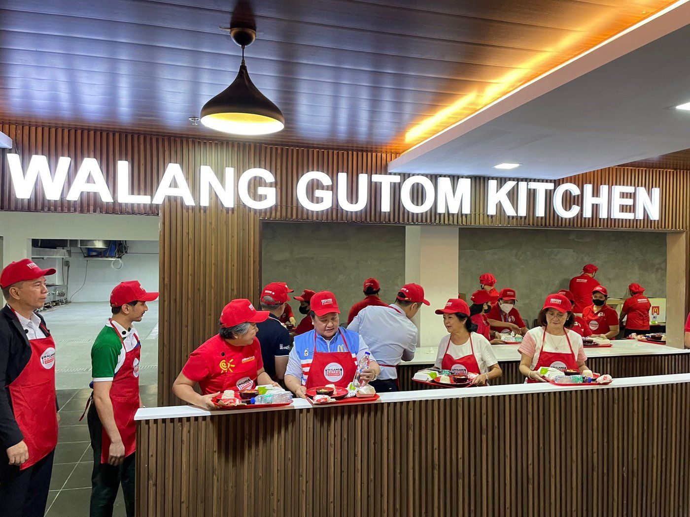 DSWD eyes more POGO hubs as food banks in fight to 'end hunger' by 2027 ...