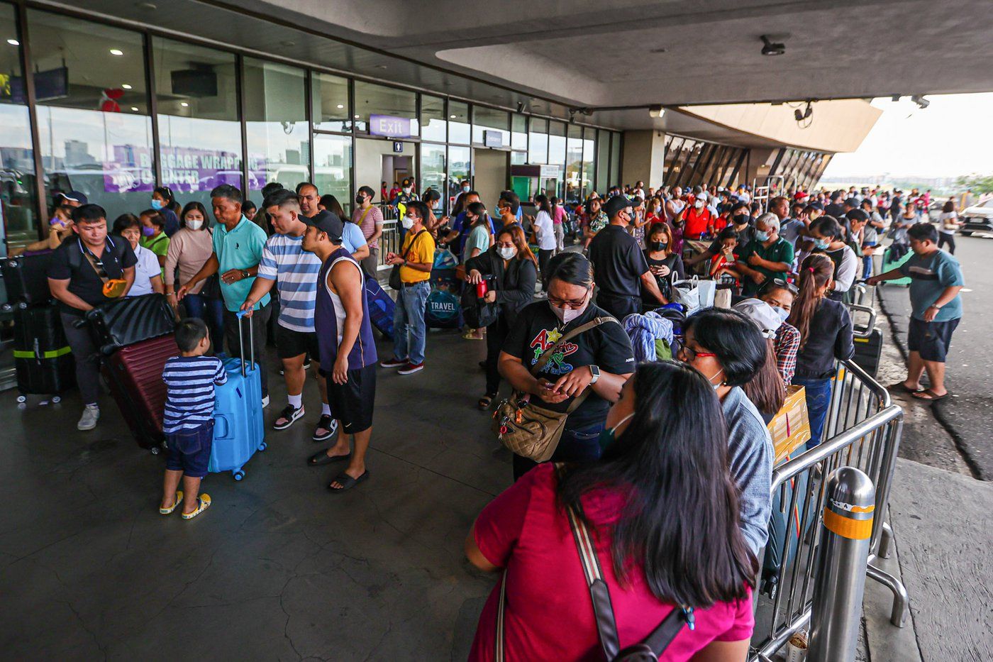 NAIA reports record-high daily passenger count on Jan. 5 | ABS-CBN News