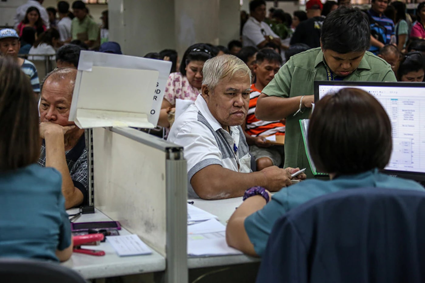 House resolution urging deferral of SSS contribution hike filed | ABS ...