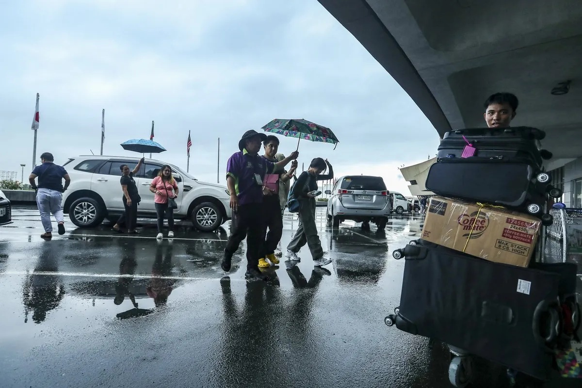 NAIA Terminal 1 main arrival curbside now open to all | ABS-CBN News