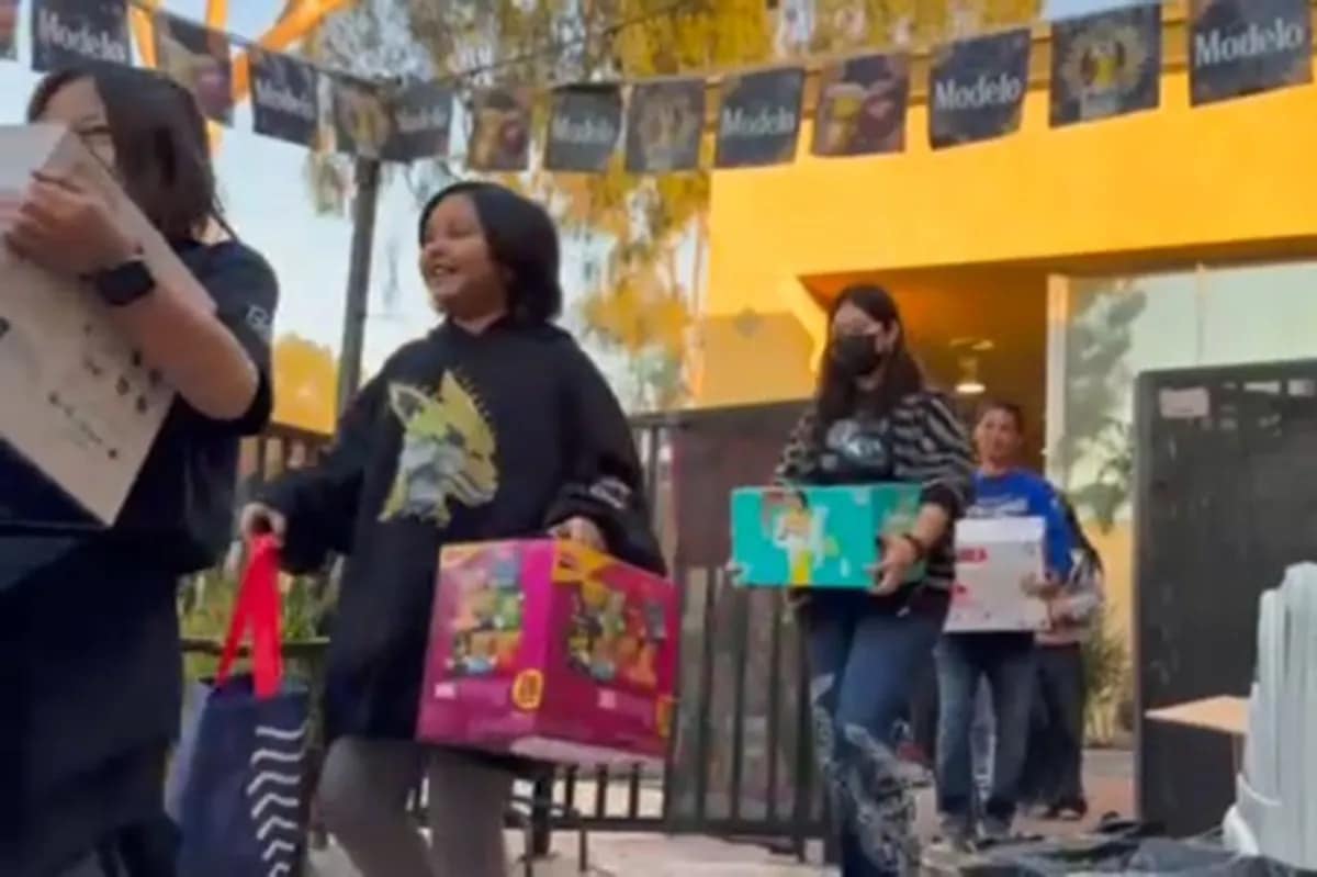 Filipino restaurant owner opens donation hub to aid LA fire victims and ...