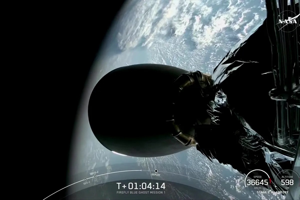 Private US, Japanese lunar landers launch on single rocket | ABS-CBN News