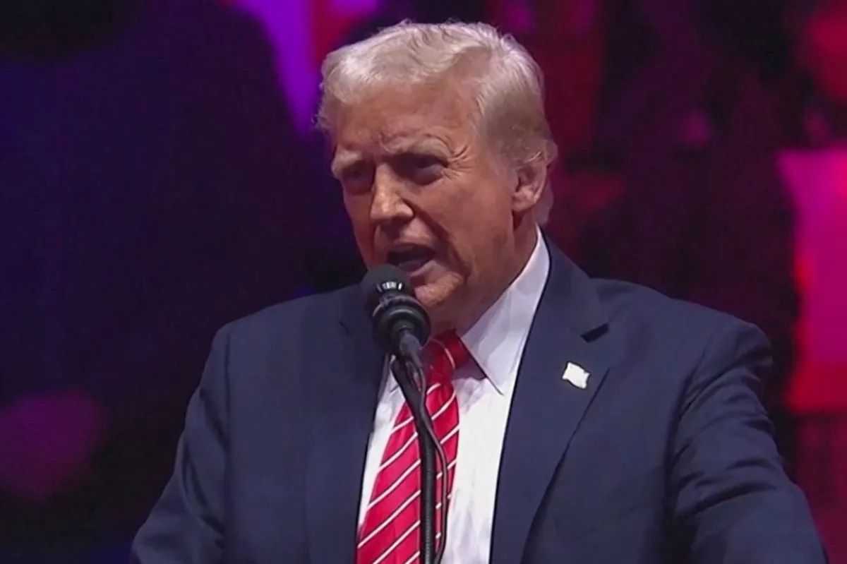 Trump promises 'brand new day' at pre-inauguration victory rally | ABS ...